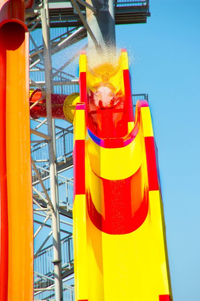 Kamikaze Slides – Thunderbolt and Lighting Water World Water Park Ayia ...